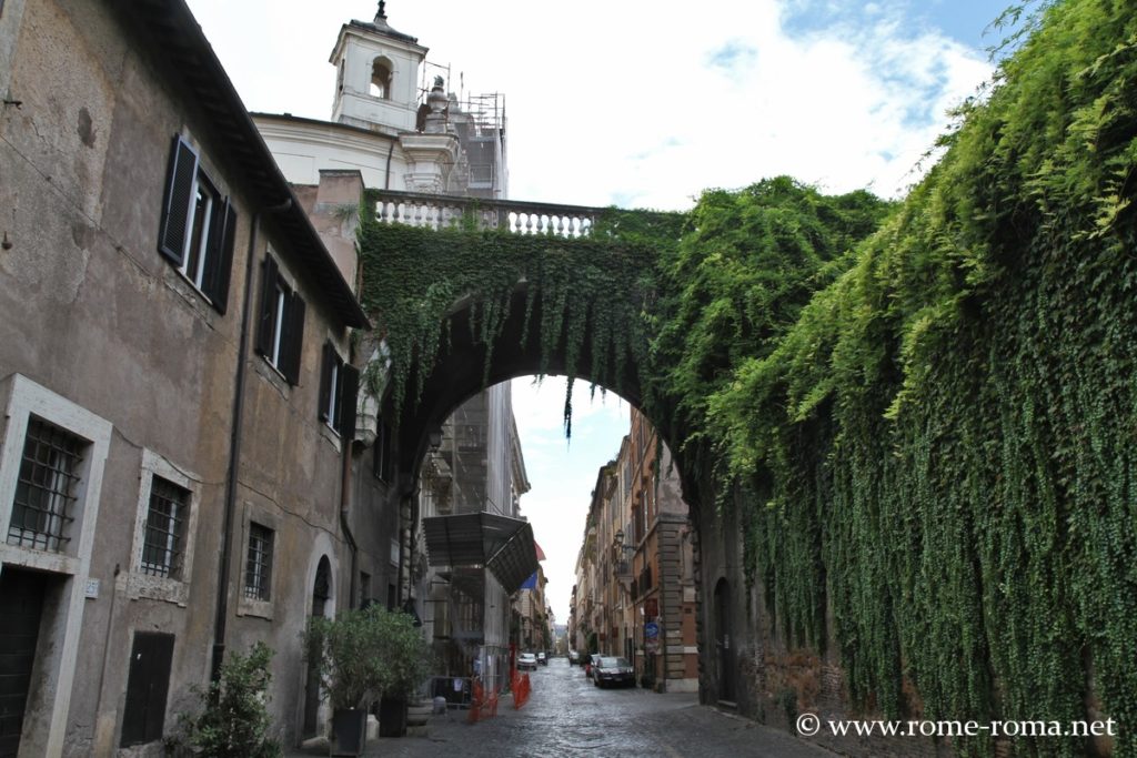 Le long de la Via Giulia – Rome-Roma