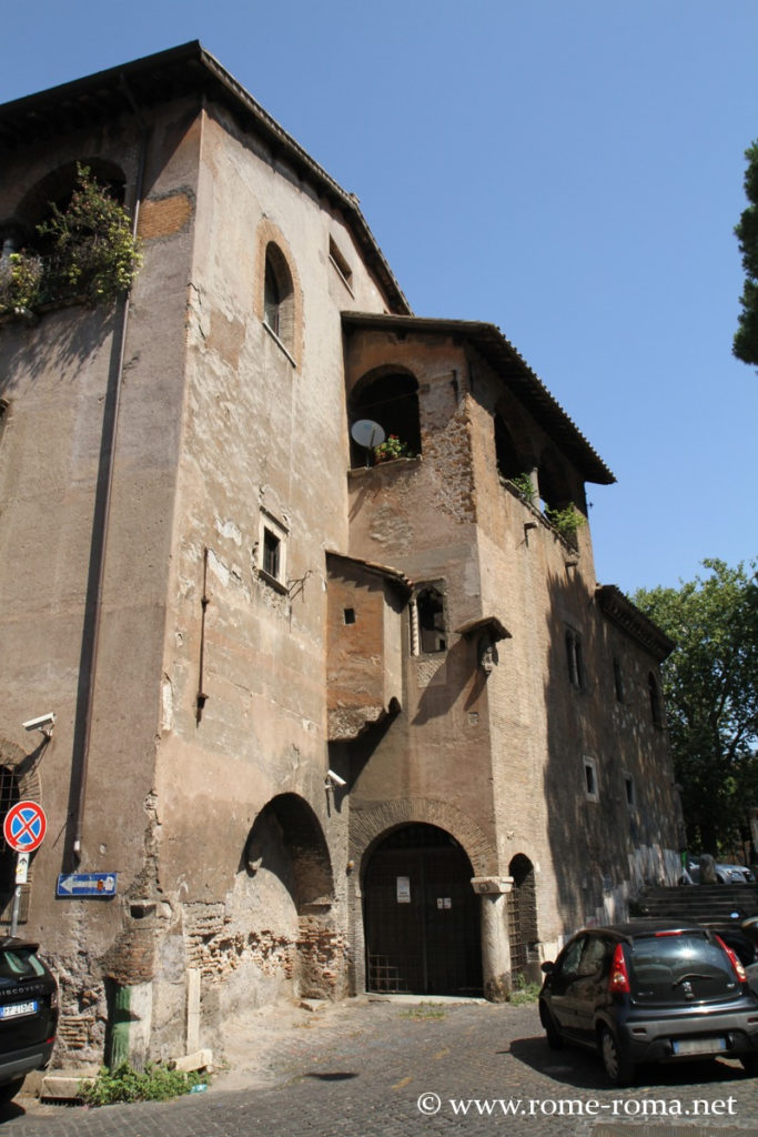 Piazza in Piscinula : une place médiévale – Rome-Roma